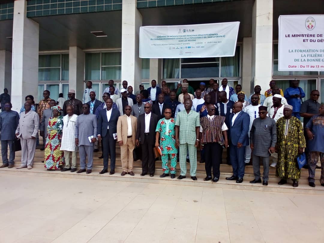 DISSÉMINATION DES RÉSULTATS DÉFINITIFS GLOBAUX DU RGPH-5 : L’INSEED ...